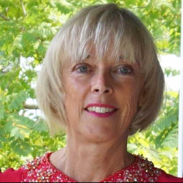 Rev Caroline Hallsworth (BA, MLIS) | Clergy Support Memorial Church ...